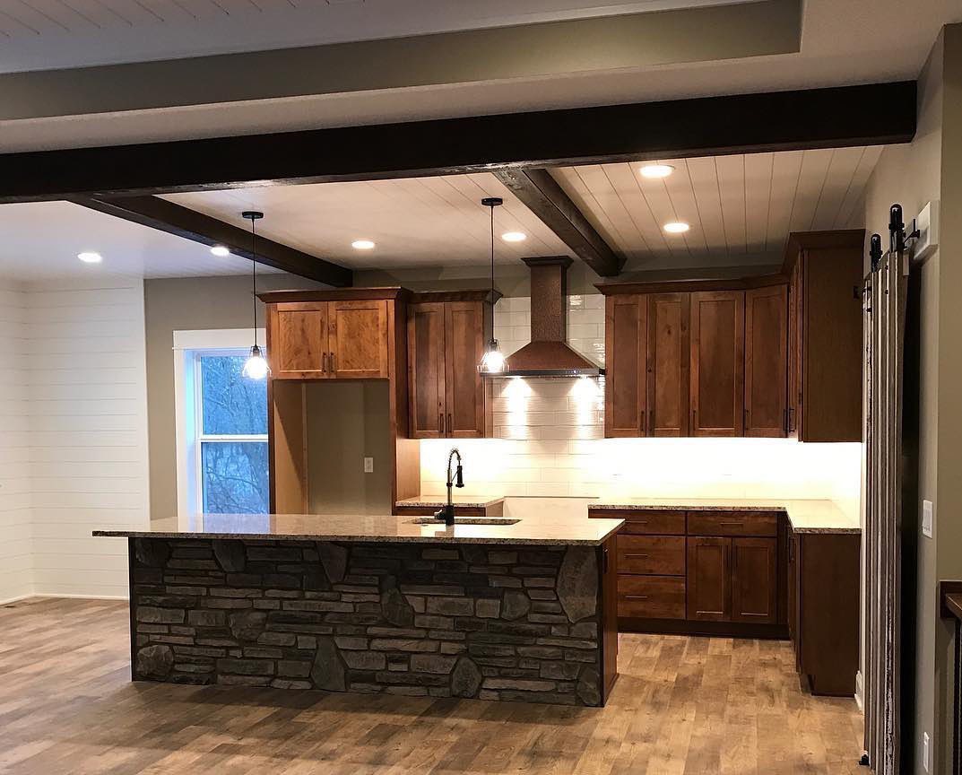 Mesa Faux Wood Beam - Fypon – Elite Trimworks Corporation